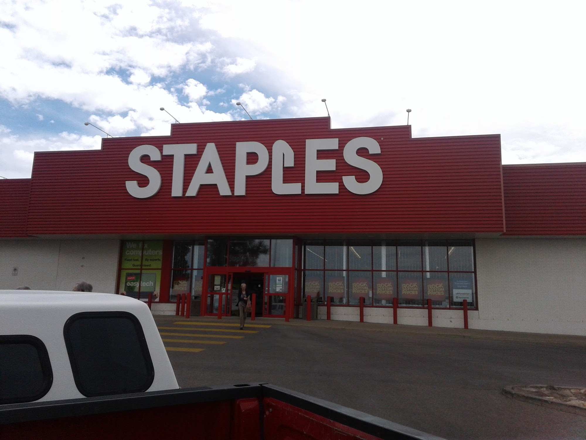 STAPLES - 501 1st Avenue South Unit Y03A, 501 1 Ave S, Lethbridge AB ...
