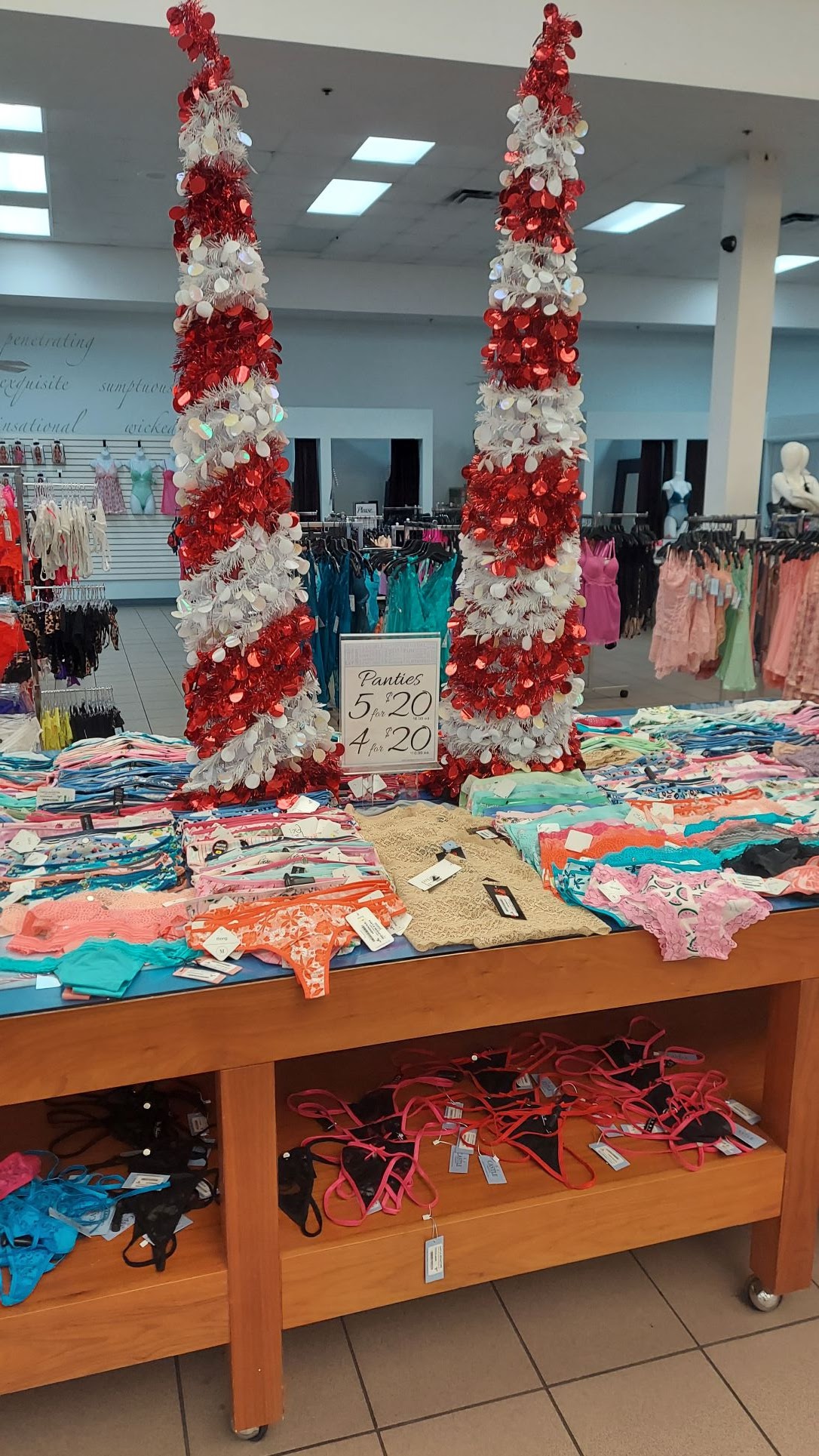 CASTLE MEGASTORE - DEER VALLEY, AZ - Phoenix AZ - Hours, Directions ...