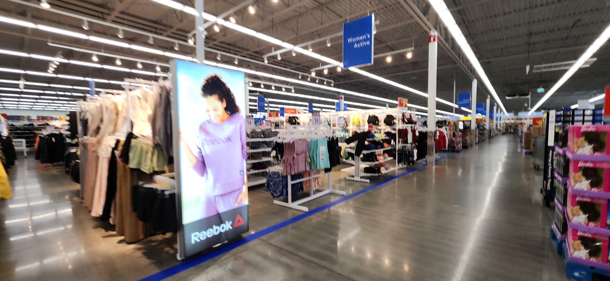 WALMART SUPERCENTRE - 8249 Eagle Landing Pkwy, Chilliwack BC - Hours ...