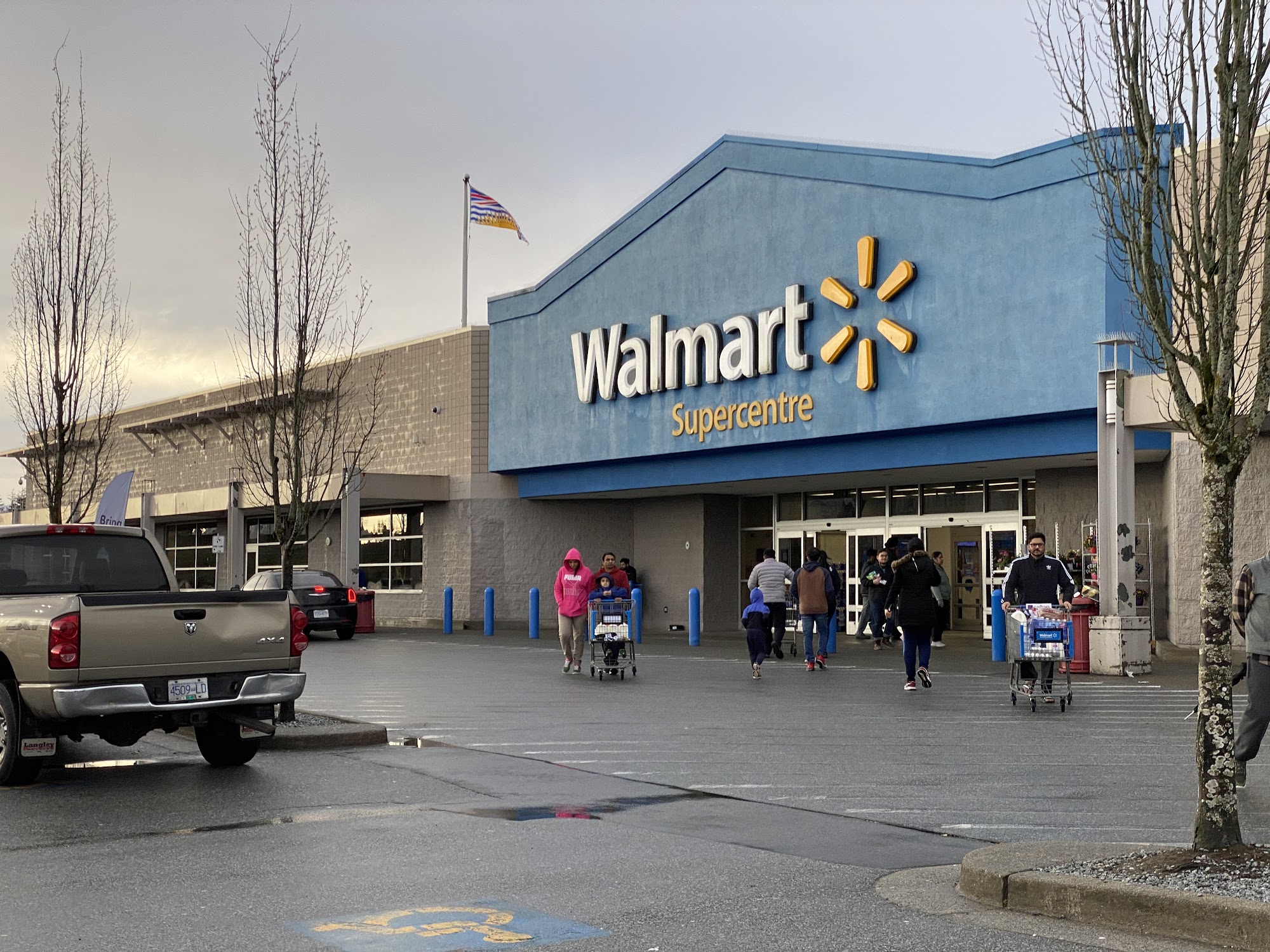 WALMART SUPERCENTRE - 12451 88 Ave, Surrey BC - Hours, Directions ...