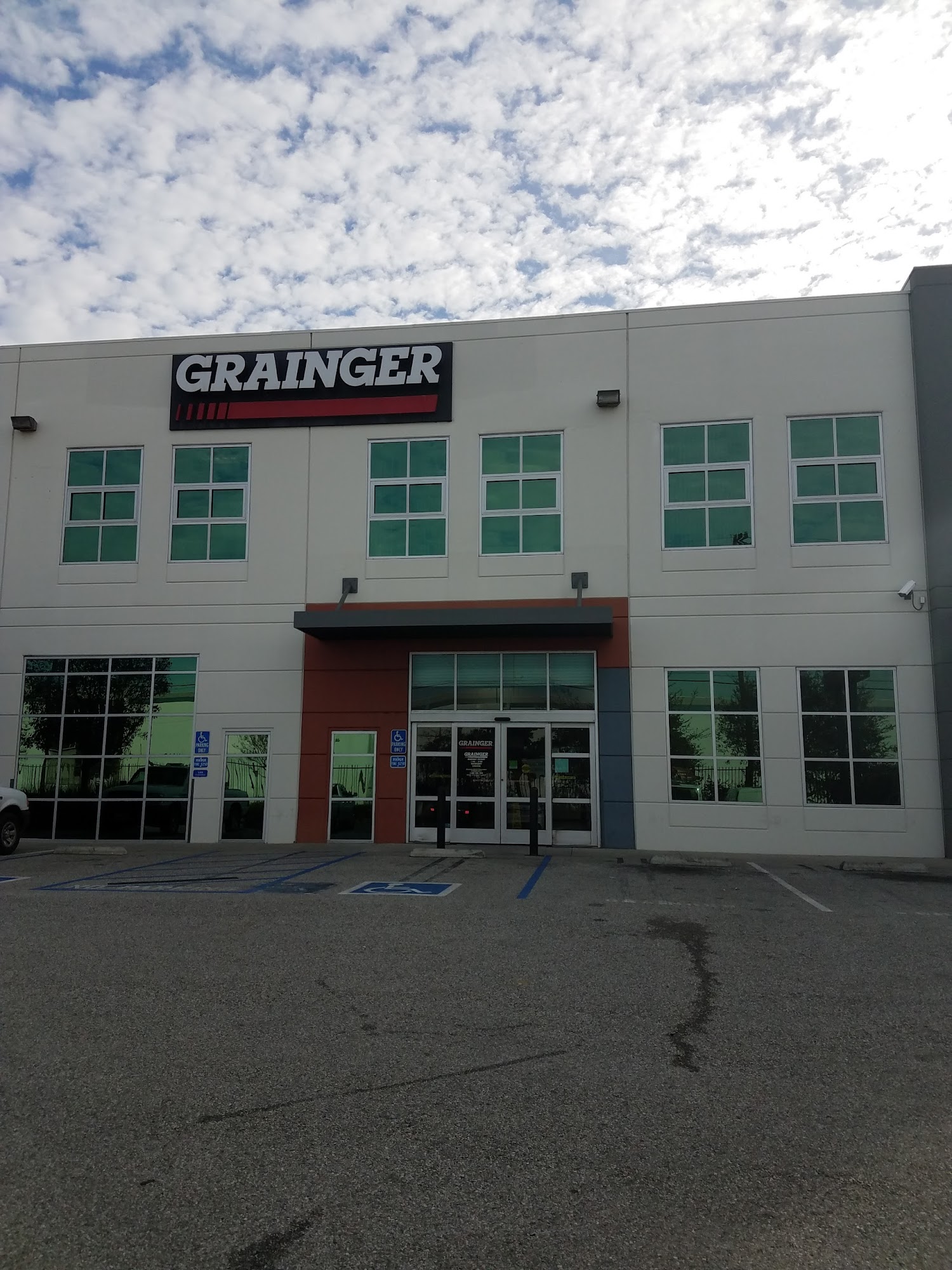 GRAINGER INDUSTRIAL SUPPLY - 570 S Alameda St, Los Angeles CA - Hours ...