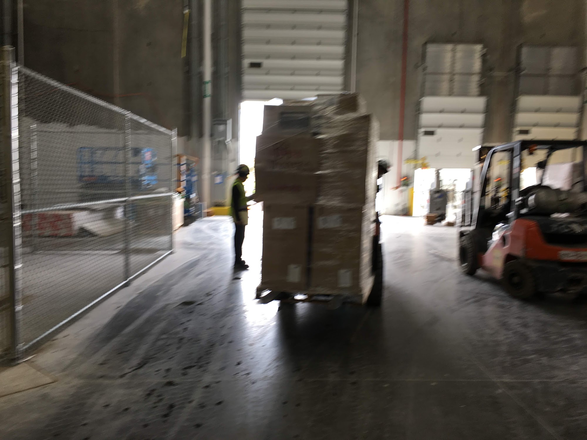 AMAZON FULFILLMENT CENTER TOURS - DEN3 - Thornton CO - Hours ...