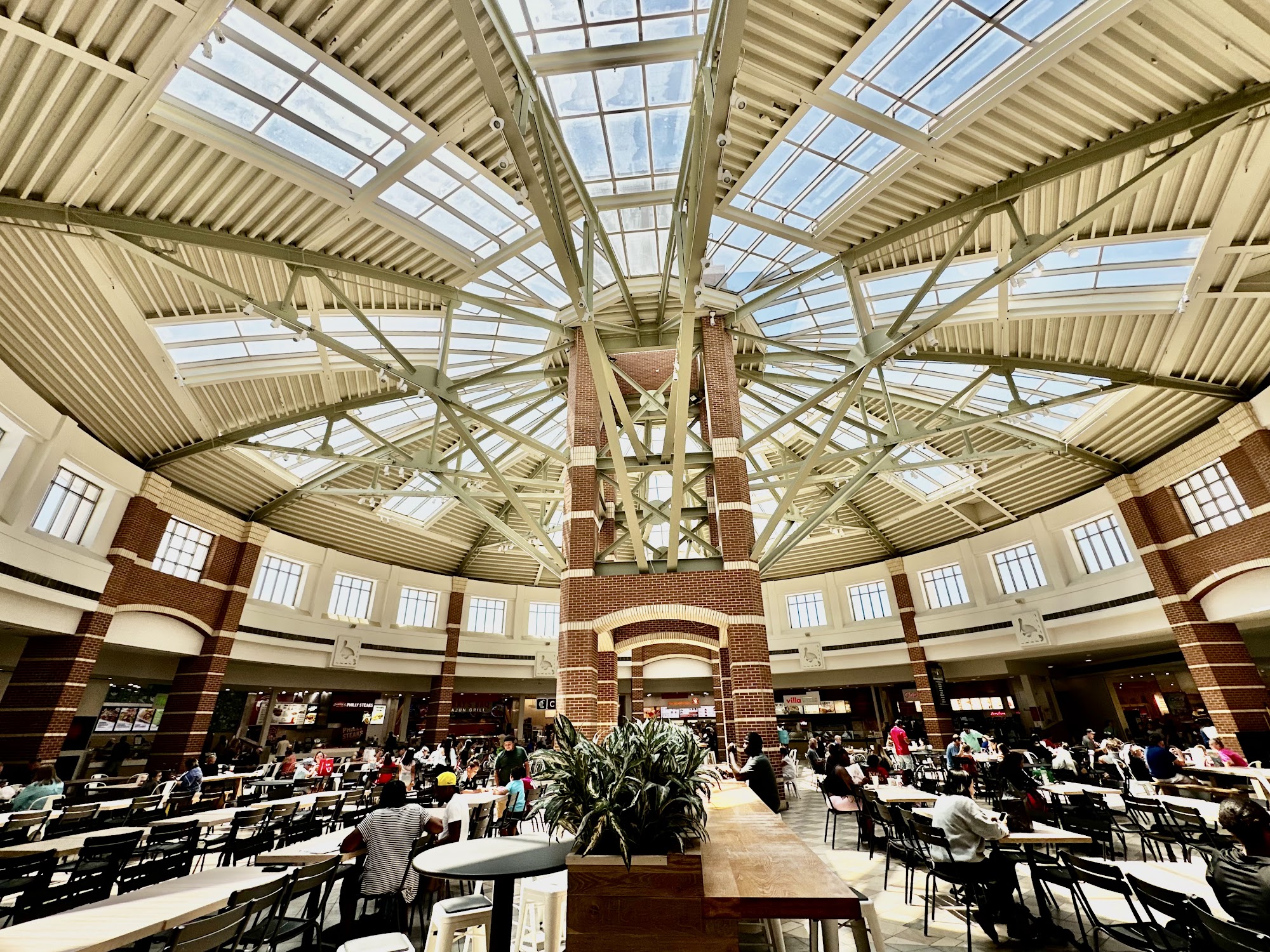 BRANDON MALL - Brandon FL - Hours, Directions, Reviews - Loc8NearMe