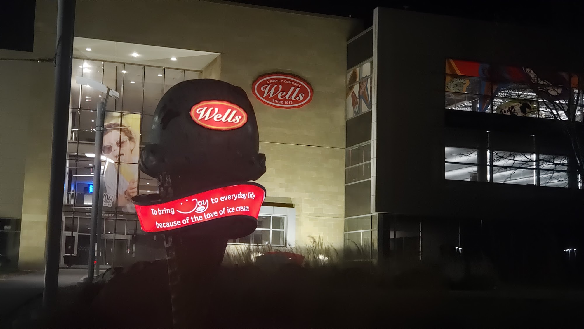 WELLS ENTERPRISES, INC. CORPORATE CENTER - Le Mars IA - Hours ...