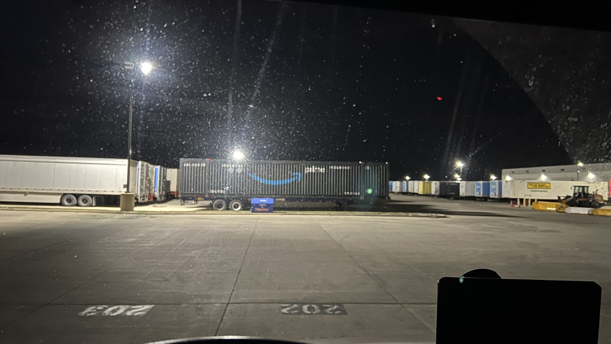 AMAZON CROSS-DOCK FACILITY - MDW2 - Joliet IL - Hours, Directions ...