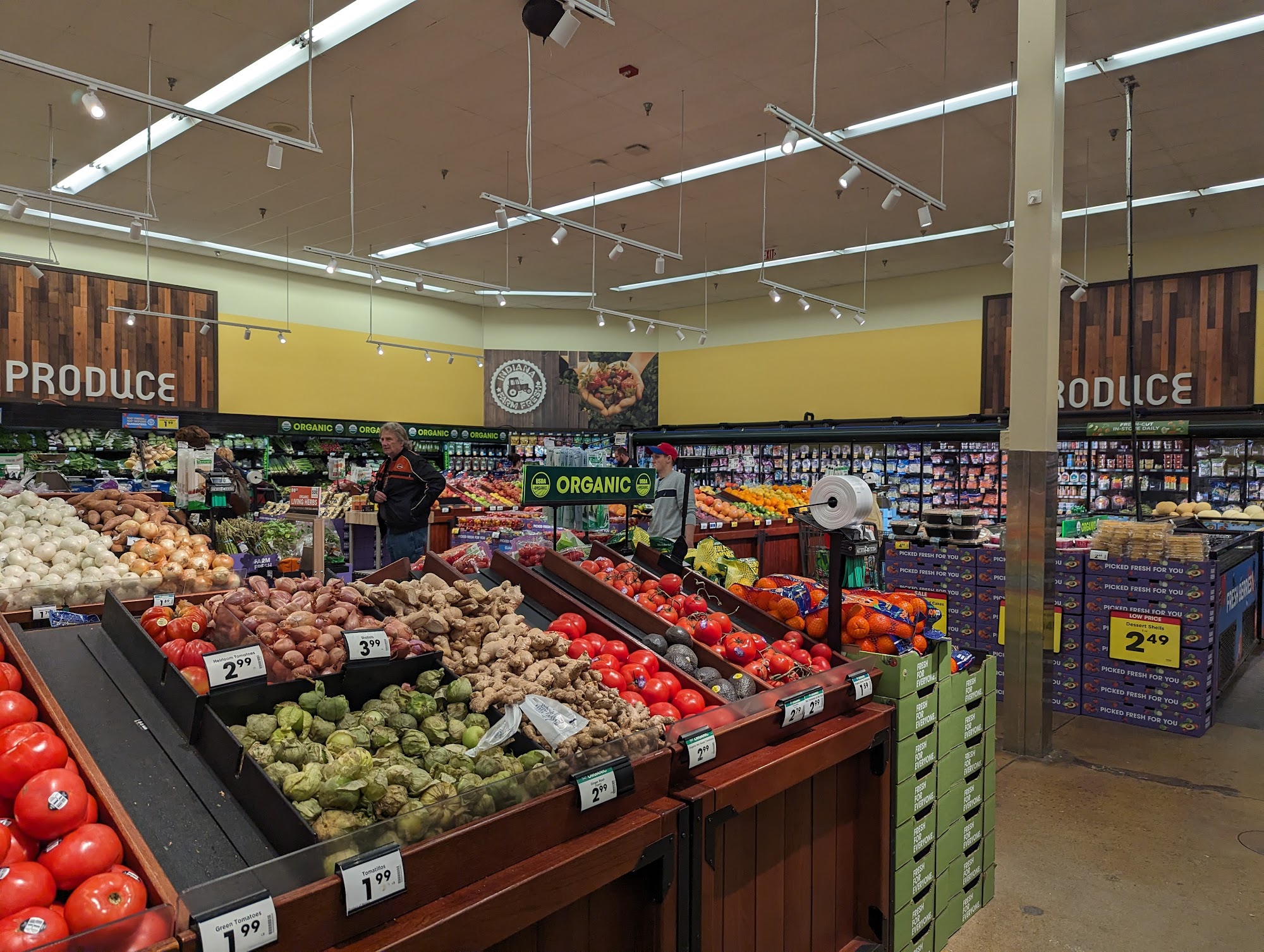 PAY LESS - Anderson IN - Hours, Directions, Reviews - Loc8NearMe