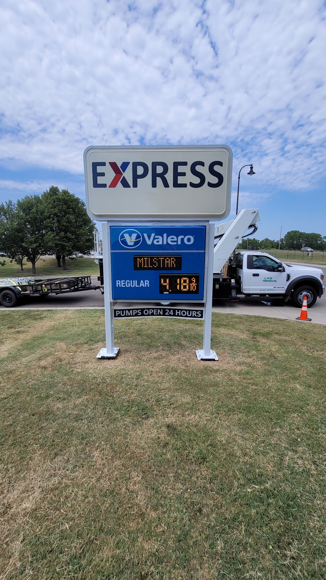 MCCONNELL EXPRESS - McConnell Air Force Base KS - Hours, Directions ...