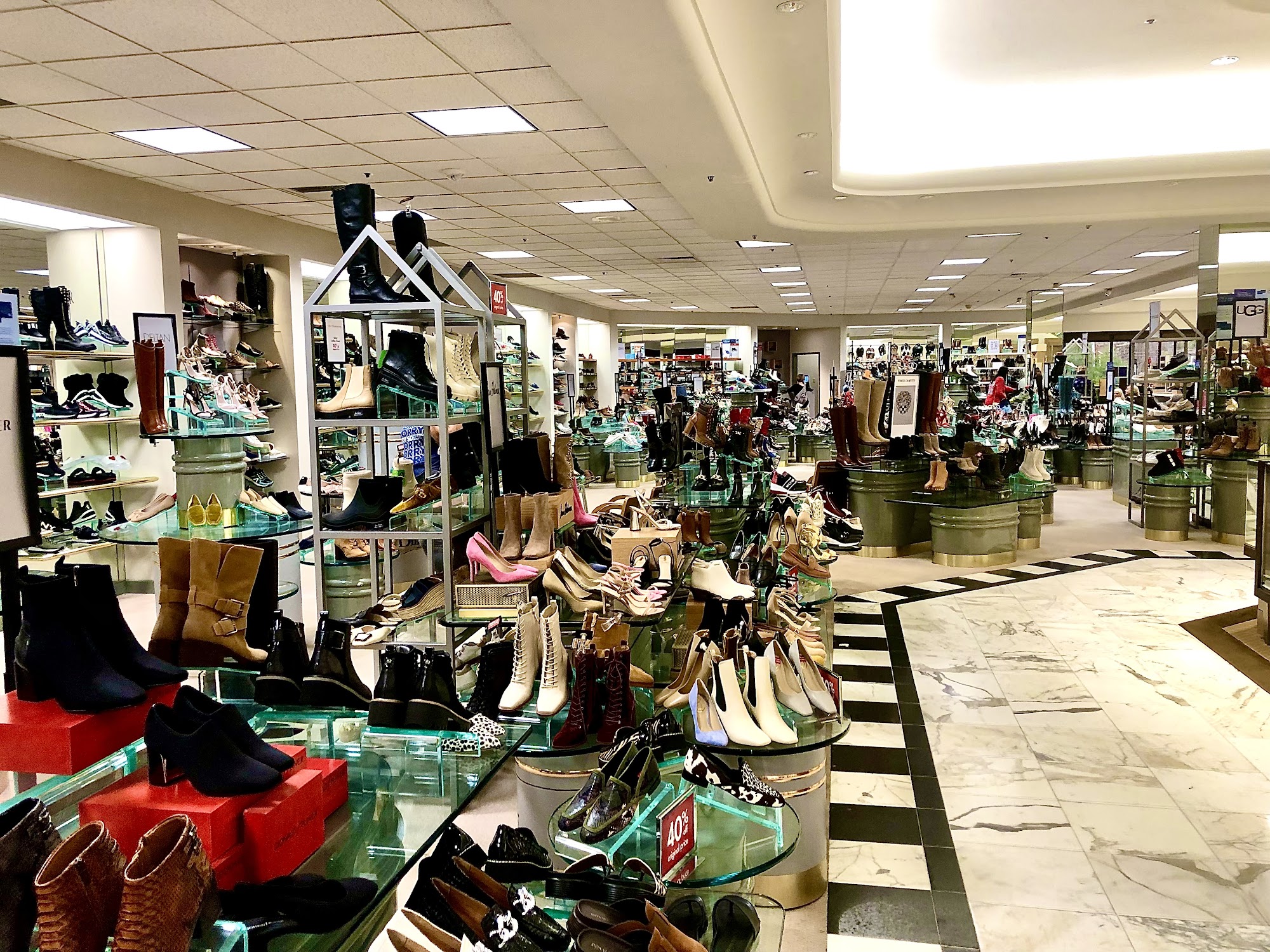 DILLARD'S - 1133 St Vincent Ave, Shreveport LA - Hours, Directions ...