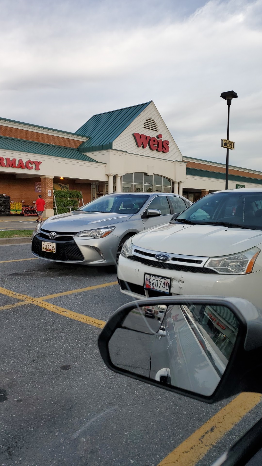 WEIS MARKETS - 6093 Spring Ridge Pkwy, Frederick MD - Hours, Directions ...