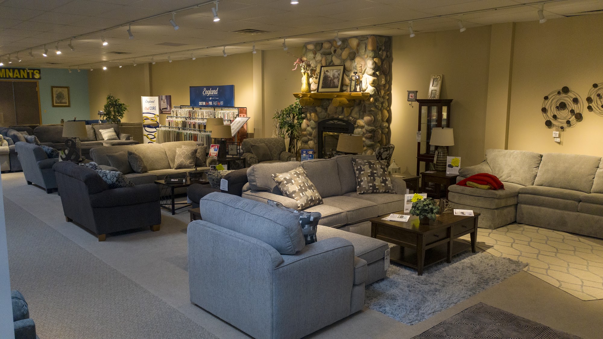 VANDRIE HOME FURNISHINGS - Big Rapids MI - Hours, Directions, Reviews ...
