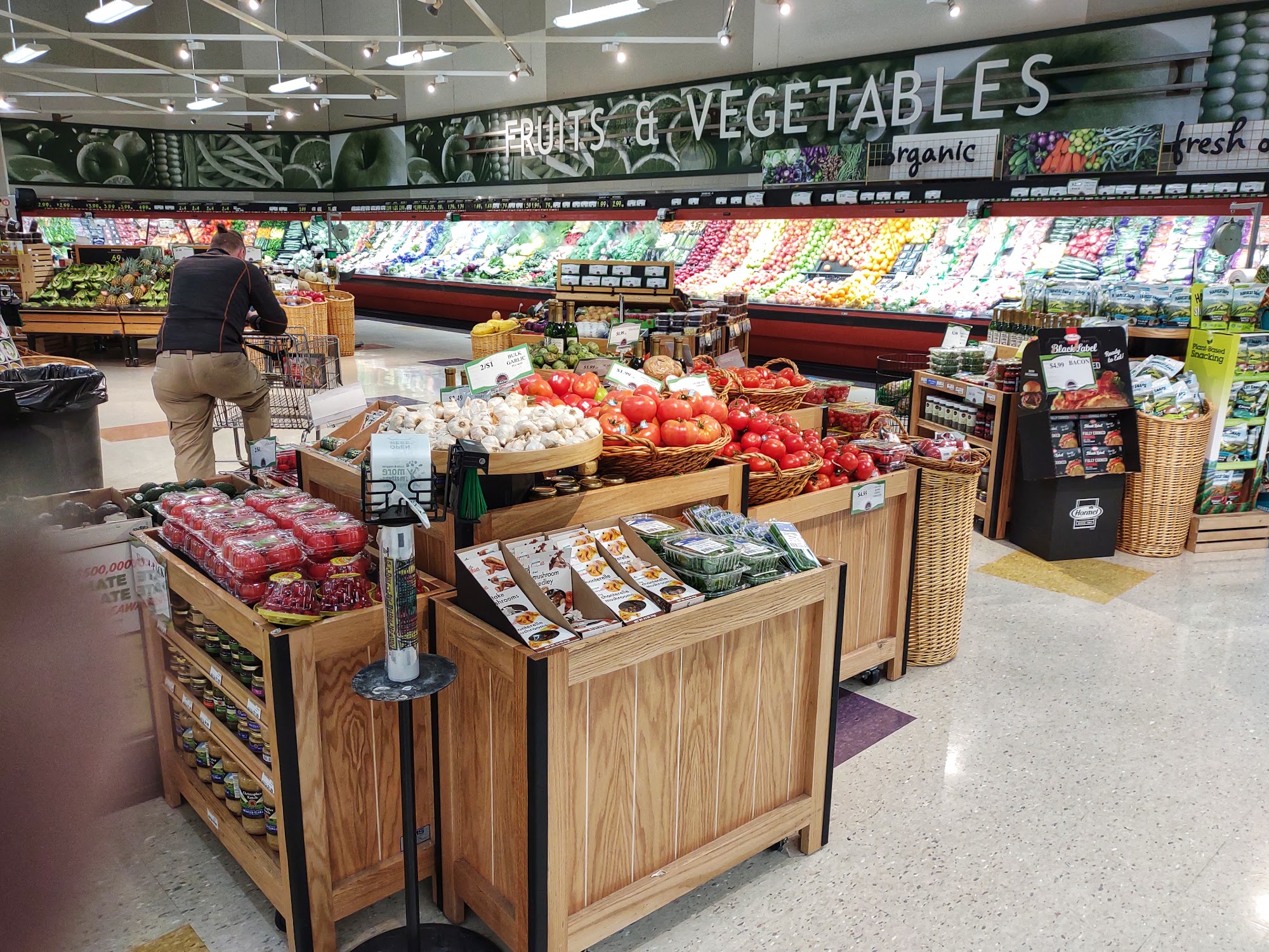 HARDING'S MARKET - 5161 W Main St, Kalamazoo MI - Hours, Directions ...