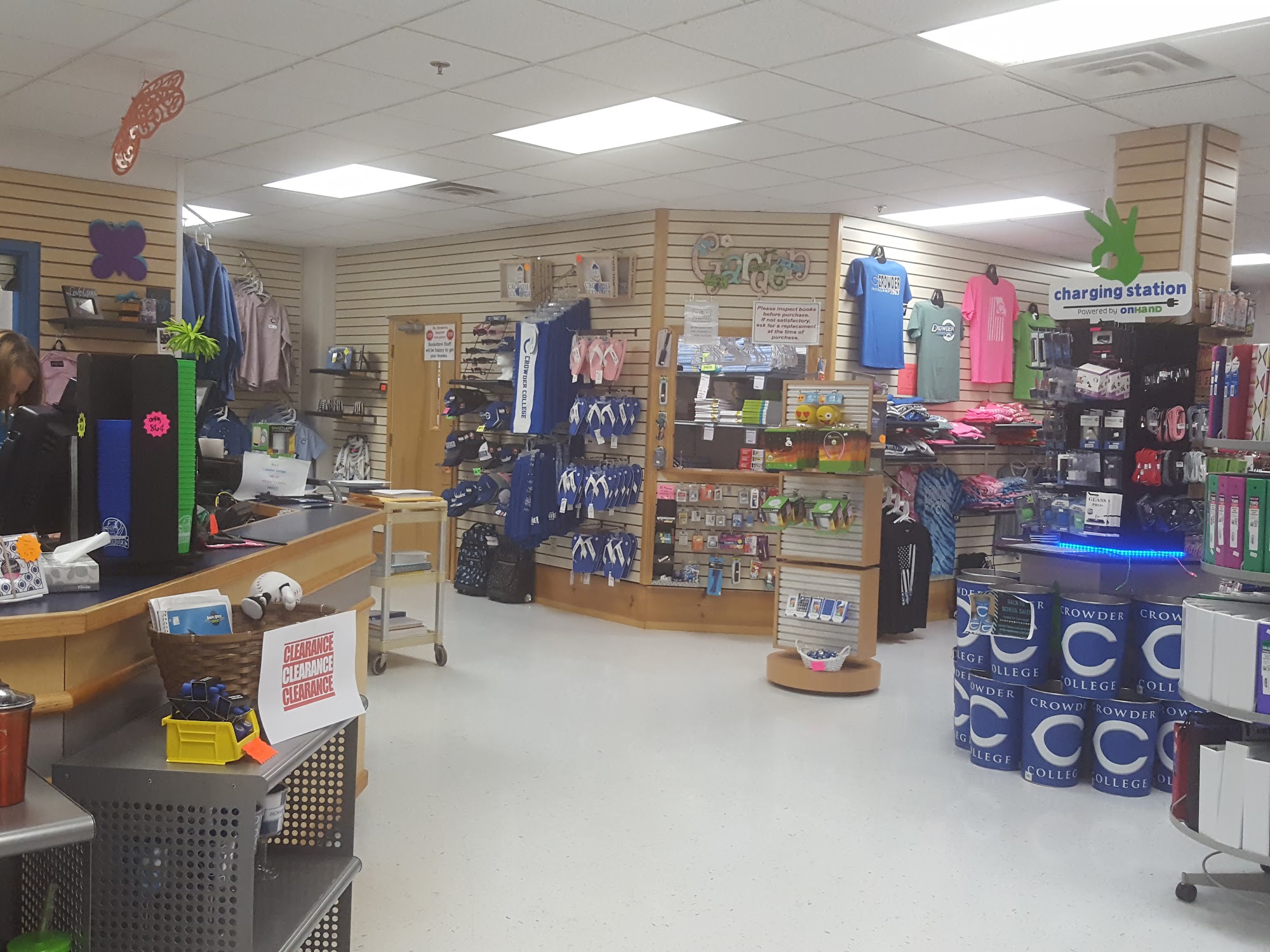 CROWDER COLLEGE BOOK STORE - Neosho MO - Hours, Directions, Reviews ...