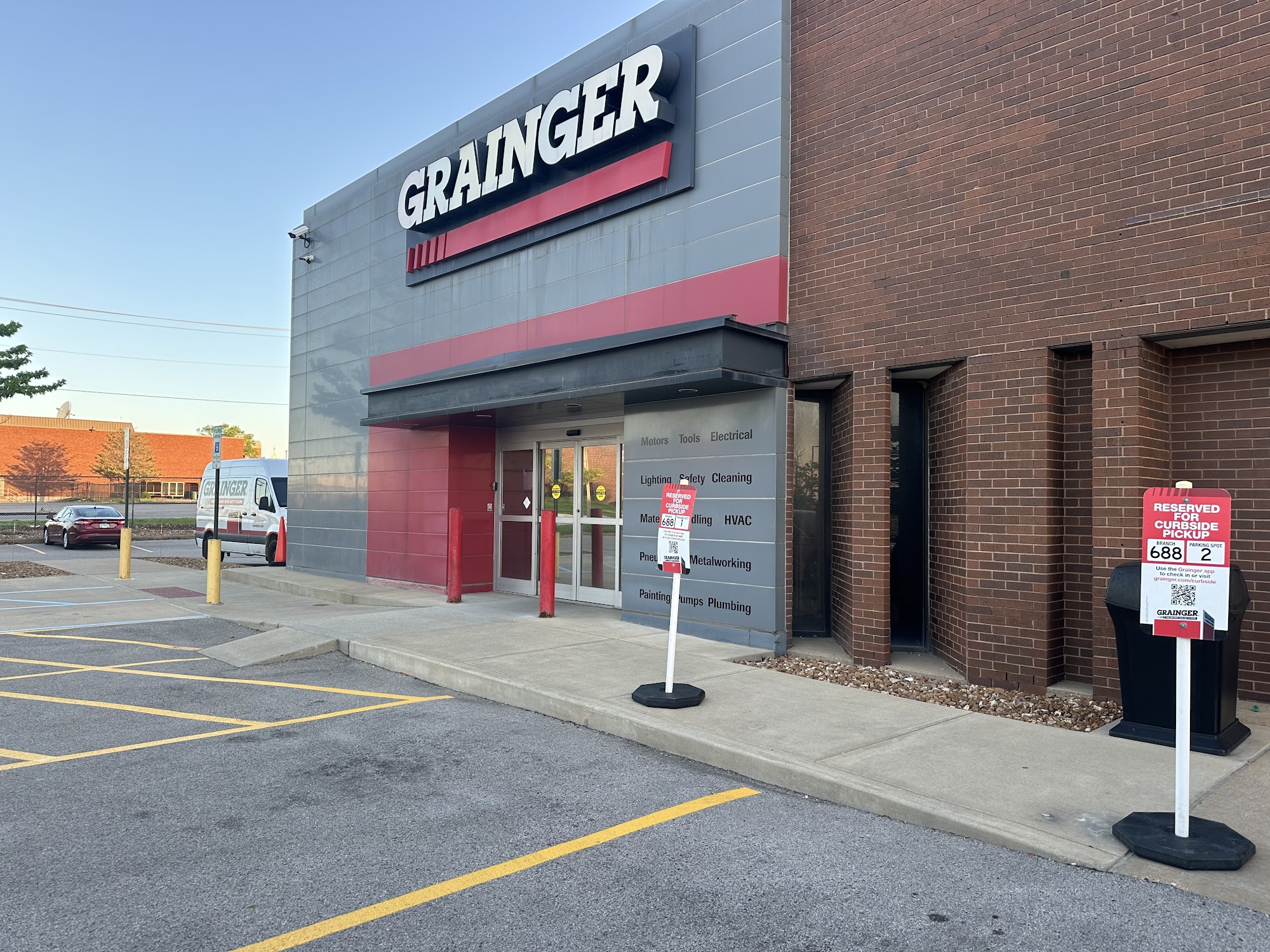 GRAINGER INDUSTRIAL SUPPLY - 2227 Clark Ave, St. Louis MO - Hours ...