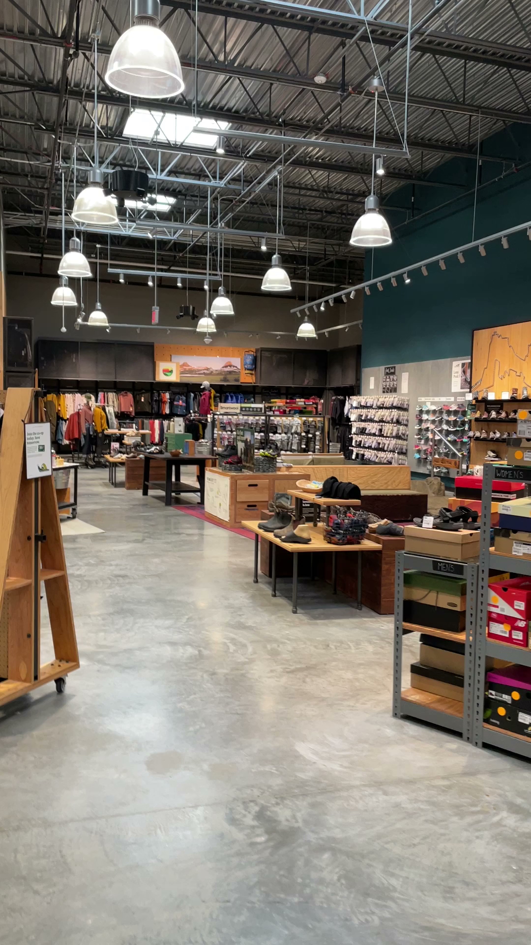 REI - 2270 US-93, Kalispell MT - Hours, Directions, Reviews - Loc8NearMe