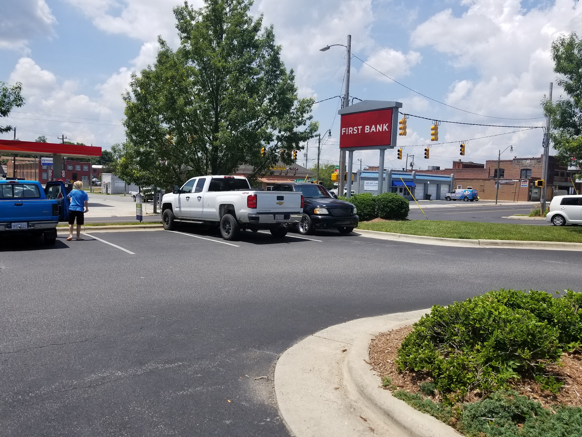 FIRST BANK - ASHEBORO, NC - 335 S Fayetteville St, Asheboro NC - Hours ...