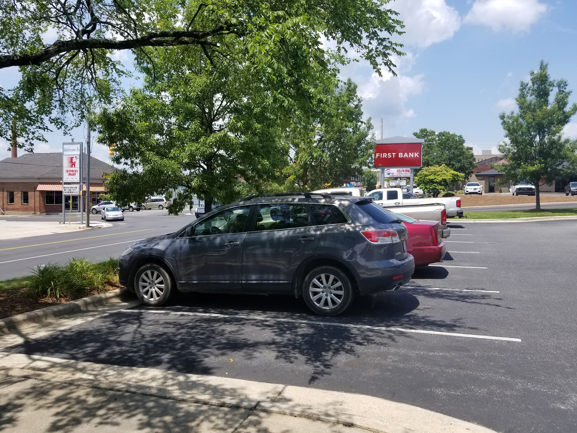 FIRST BANK - ASHEBORO, NC - 335 S Fayetteville St, Asheboro NC - Hours ...