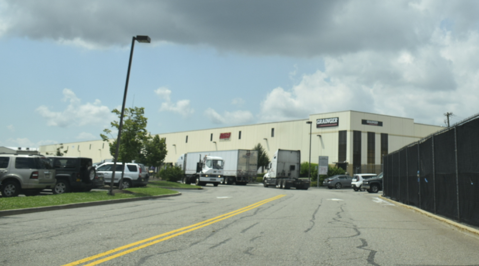 GRAINGER INDUSTRIAL SUPPLY - 560-596 Bercik St suite 1, Elizabeth NJ ...