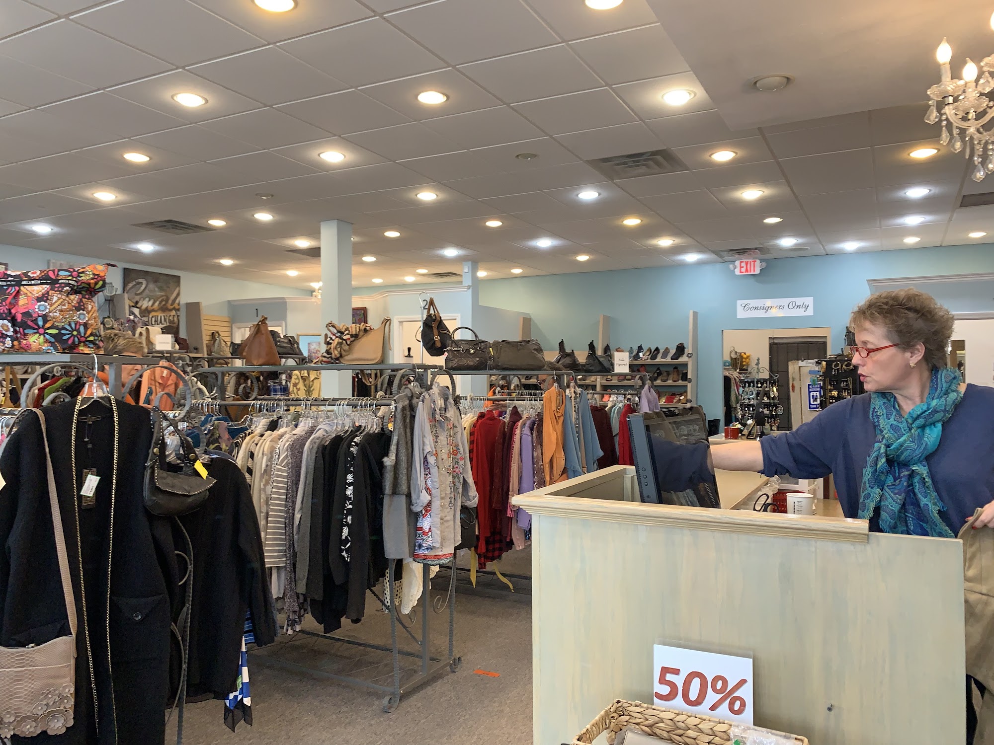 WHAT GOES AROUND...A CONSIGNMENT BOUTIQUE - Albuquerque NM - Hours ...