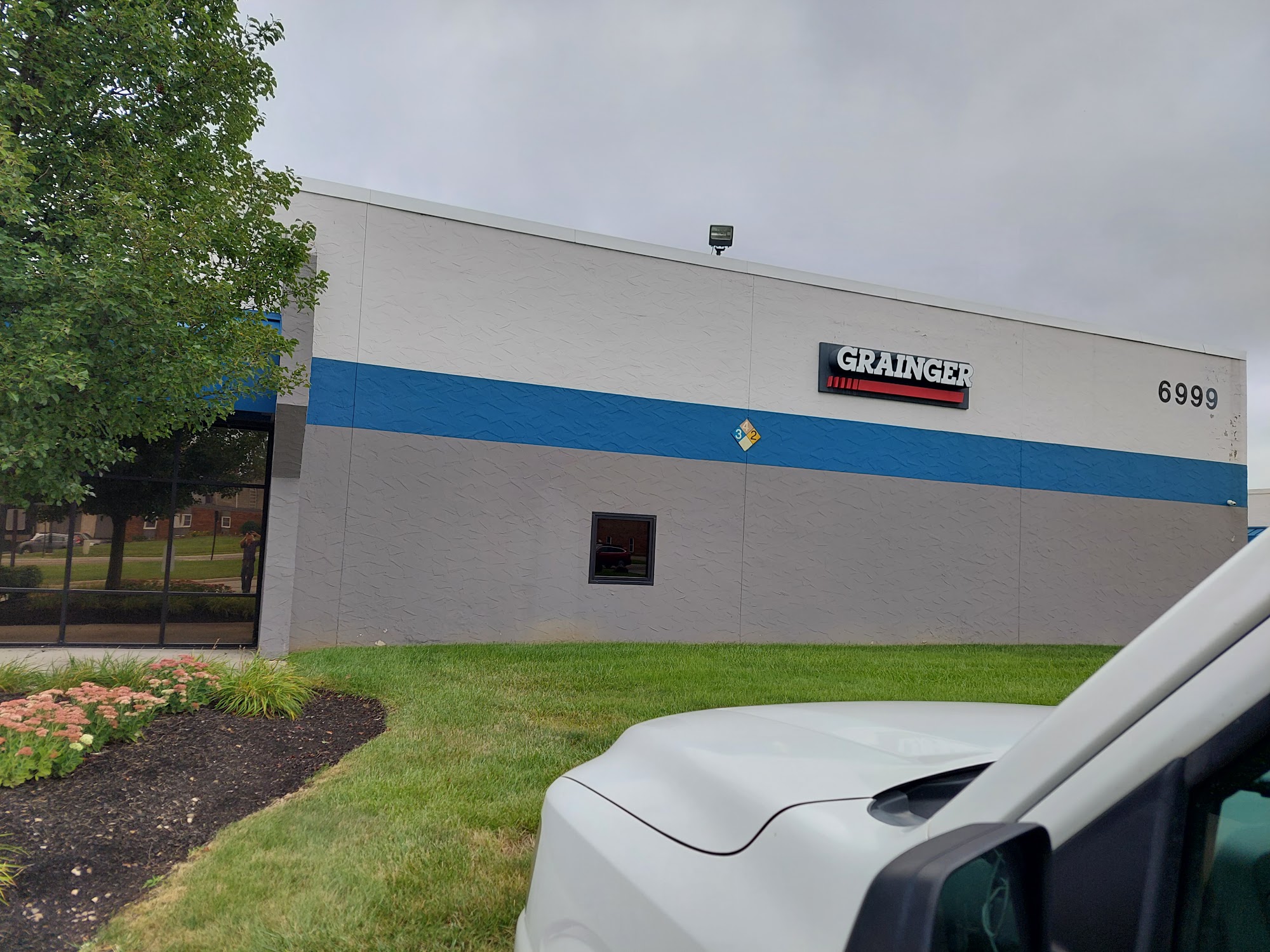 GRAINGER INDUSTRIAL SUPPLY - 6999 Huntley Rd A, Columbus OH - Hours ...