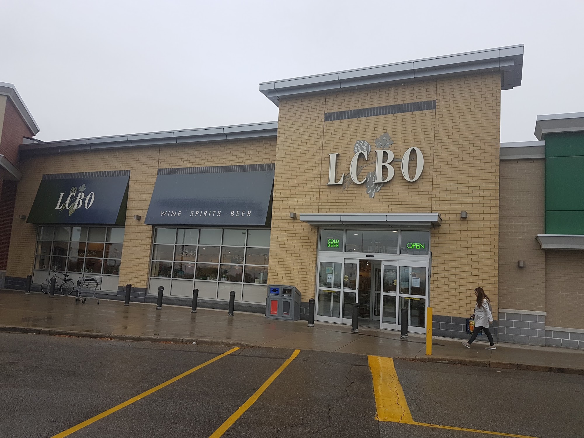 LCBO - Super Center, 2025 Guelph Line, Burlington ON - Hours ...