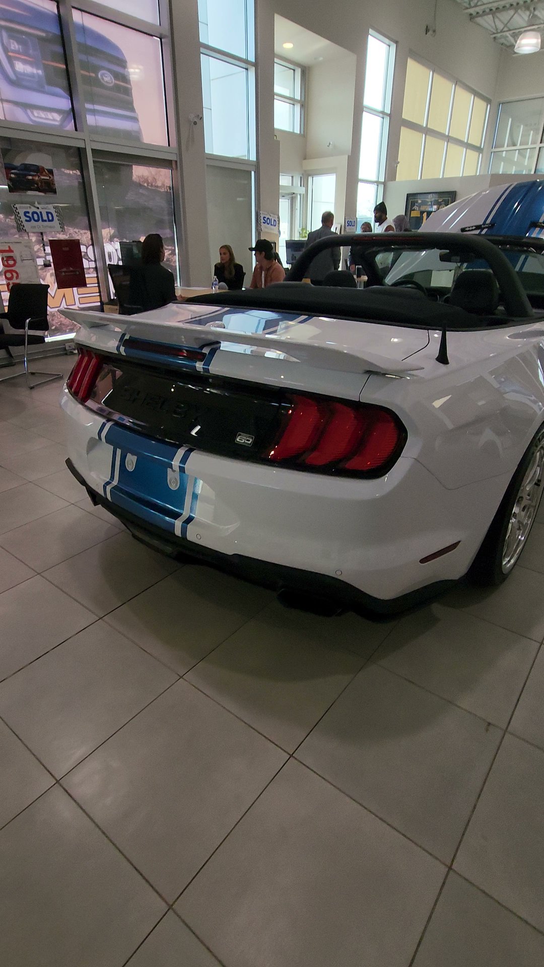 AIRPORT FORD LINCOLN - Hamilton ON - Hours, Directions, Reviews ...