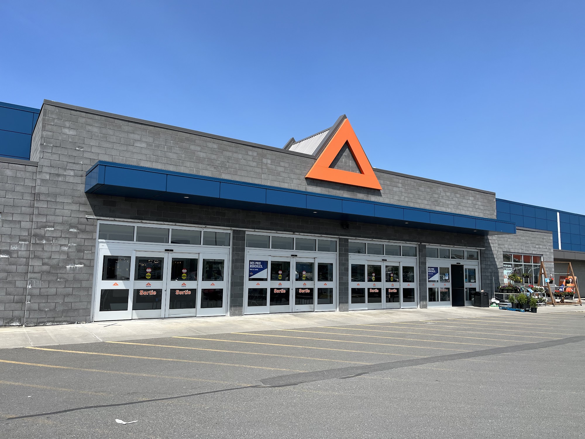 CANAC - Granby QC - Hours, Directions, Reviews - Loc8NearMe