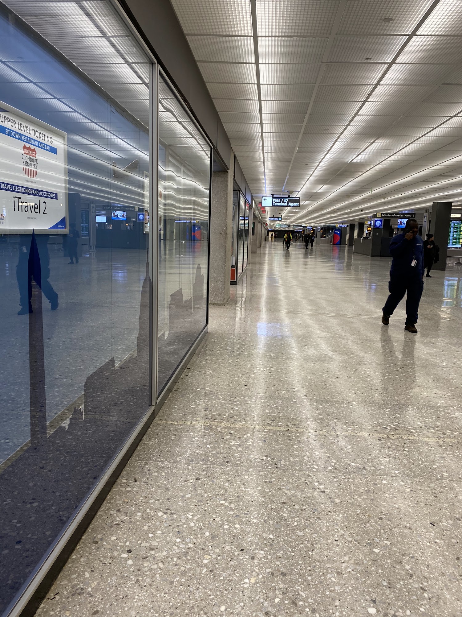 DULLES AIRPORT PASS & ID OFFICE - Dulles VA - Hours, Directions ...