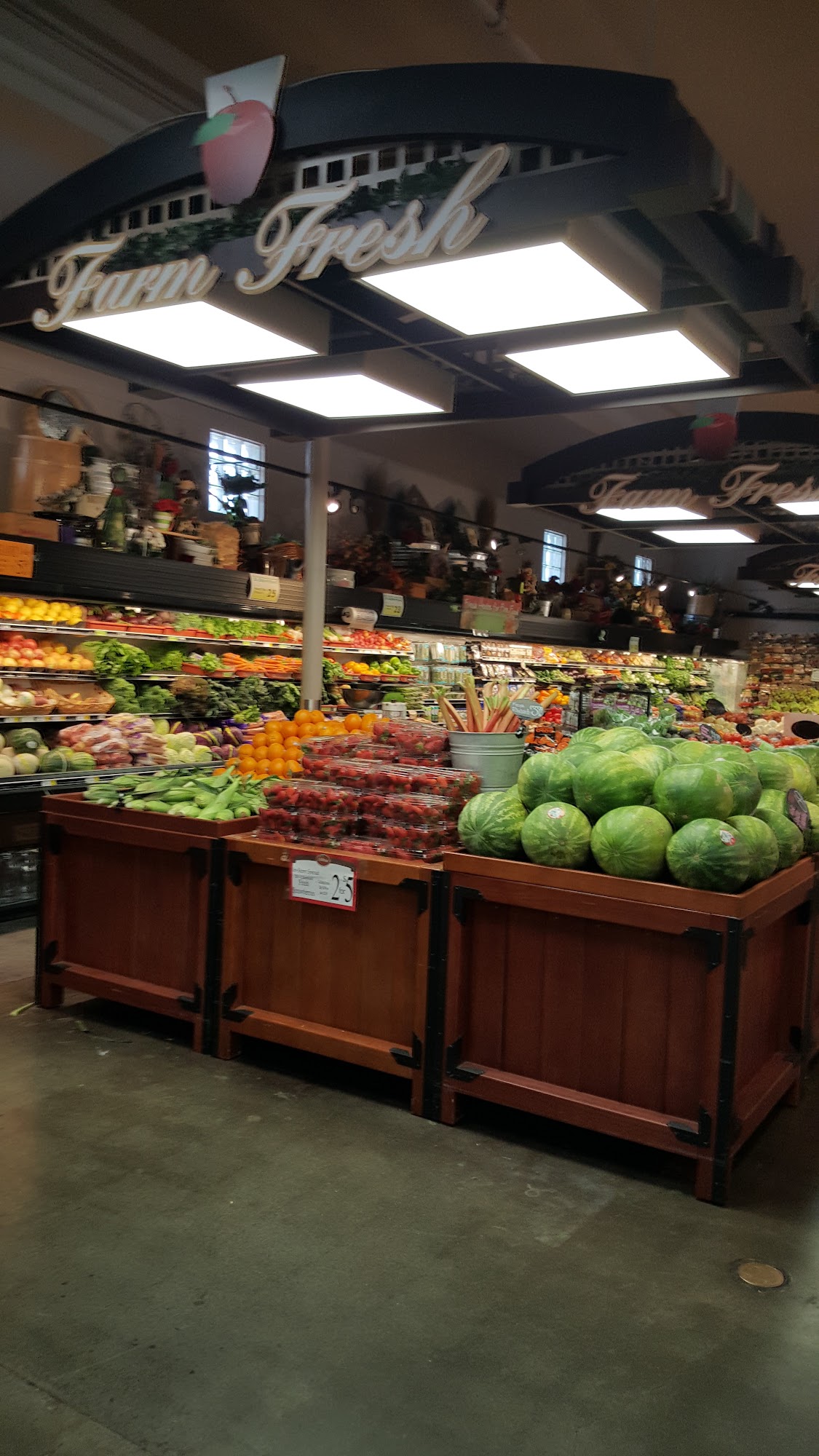 HILLTOP RED APPLE - Seattle WA - Hours, Directions, Reviews - Loc8NearMe