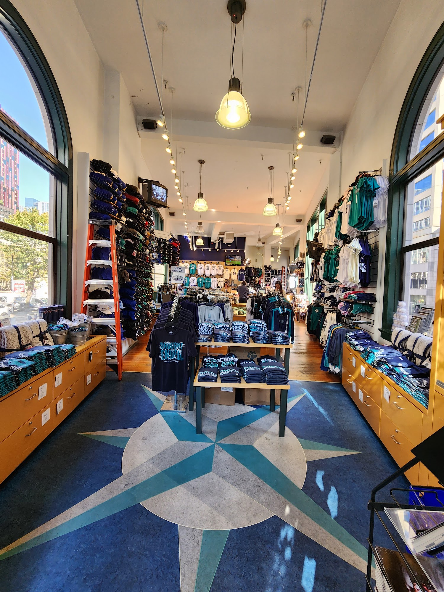 MARINERS TEAM STORE - Seattle WA - Hours, Directions, Reviews - Loc8NearMe