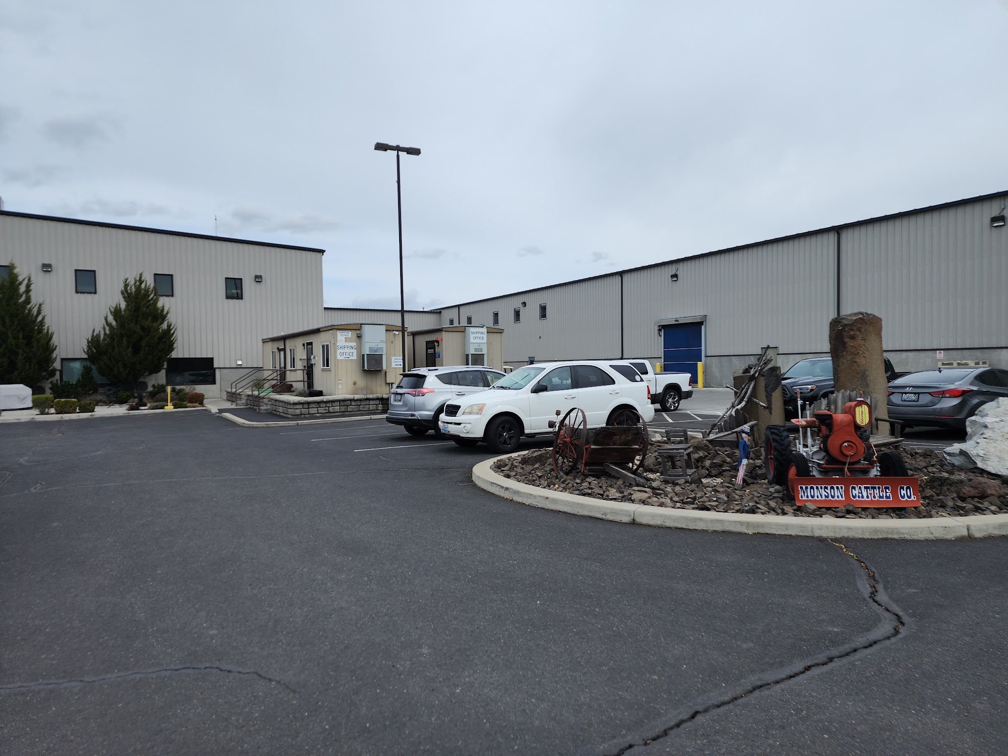 MONSON FRUIT COMPANY - Selah WA - Hours, Directions, Reviews - Loc8NearMe